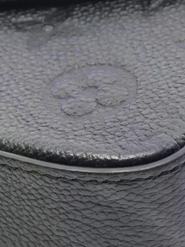 LOUIS VUITTON 2021 Monogram Empreinte Pochette Felicie - Black