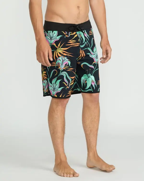 Volcom Infuse Scallop Mod 19 Board Shorts - Black Green