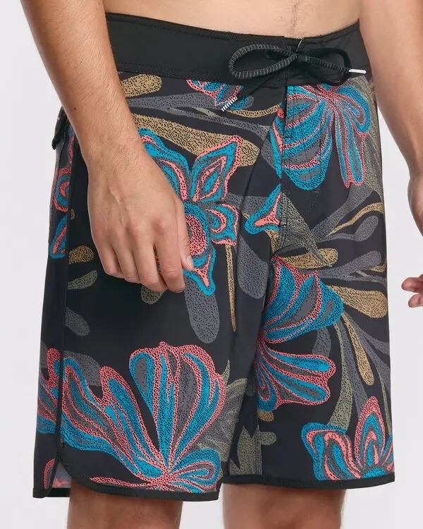 Volcom Infuse Scallop Mod Board Shorts - Black Print