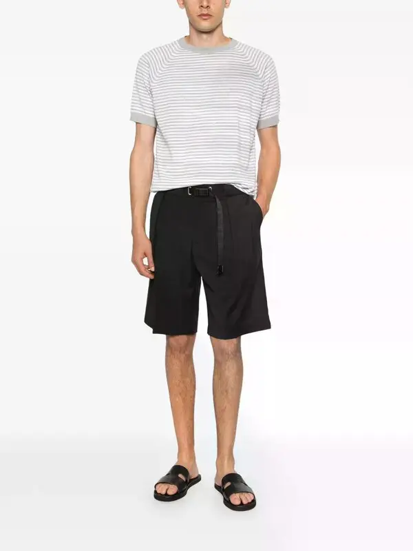 WHITE SAND Pleated Shorts - Black