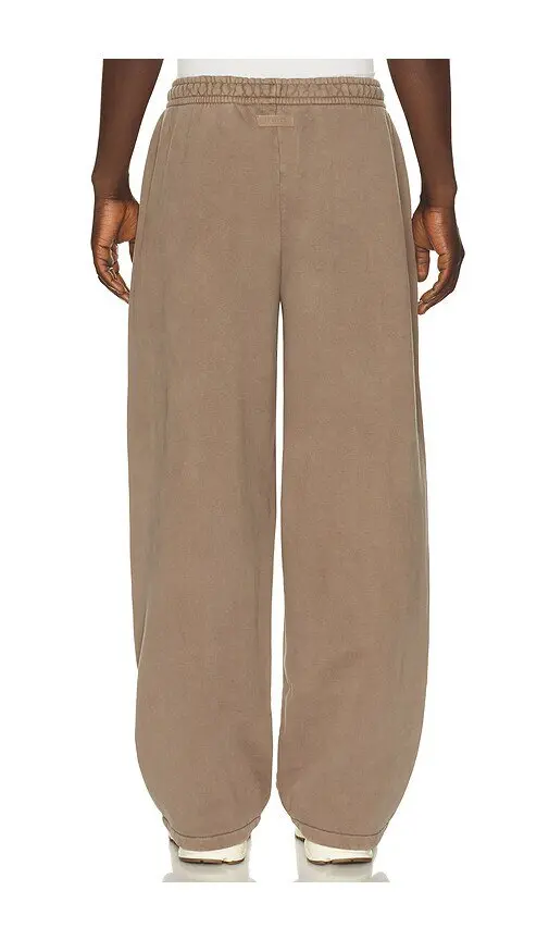 SKIMS Heavyweight Fleece Straight Leg Pant In Taupe