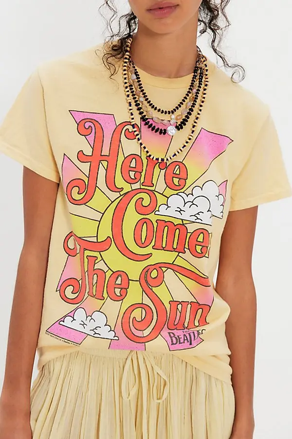 Junk Food Clothing Here Comes The Sun Tee - Vegas Gold