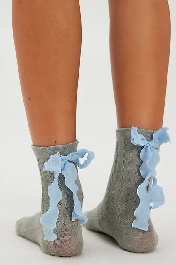 HIGH HEEL JUNGLE Mel Bow Crew Socks - Grey