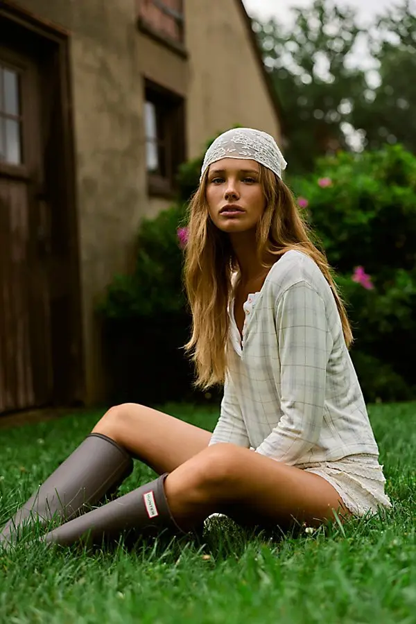 Free People Forever Lace Triangle Scarf - Ivory