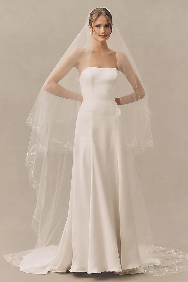ENAURA Whispy Floral Cathedral Veil - White