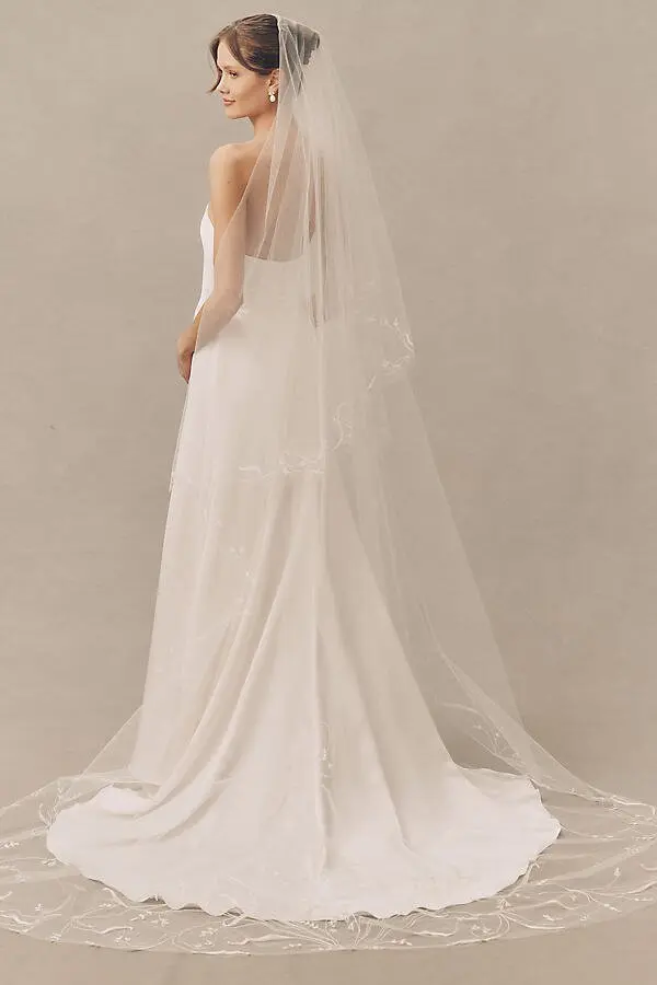 ENAURA Whispy Floral Cathedral Veil