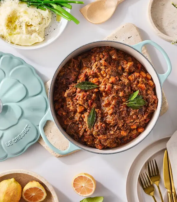 LE CREUSET Cast Iron Round Petal Casserole Dish - Blue