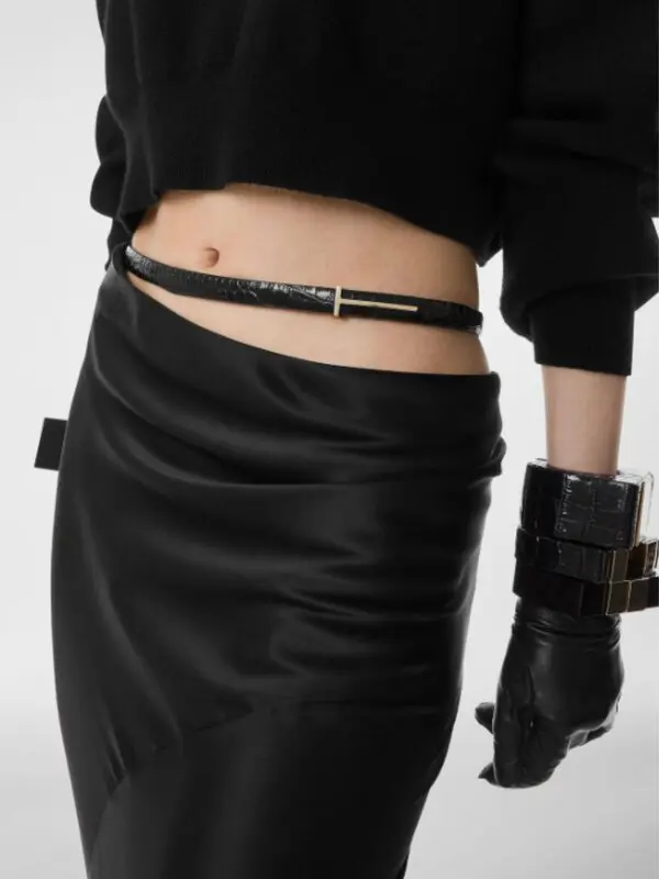 TOM FORD Shiny Stamped Crocodile Leather Slim T Belt - Black