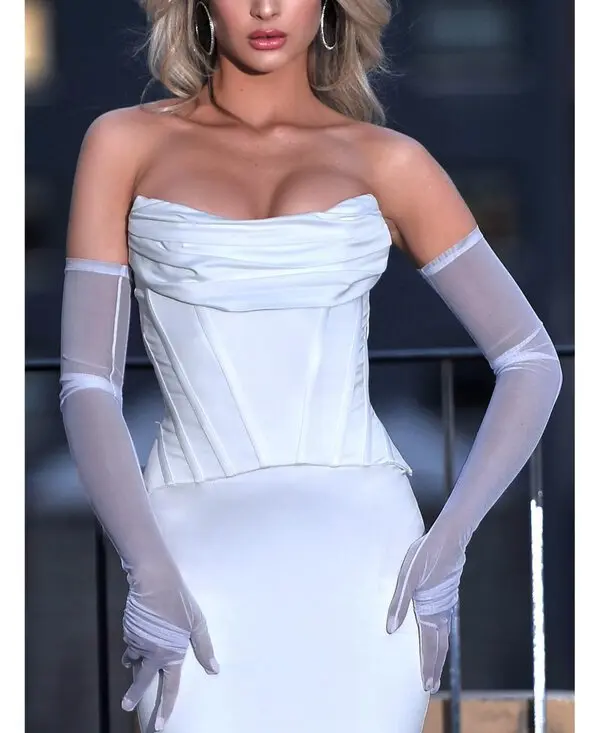 MISS CIRCLE NEW YORK Qira Mesh Opera-length Gloves - White