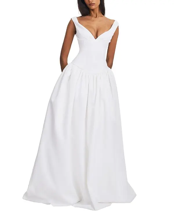 MISS CIRCLE Siena Satin Sweetheart Gown - White