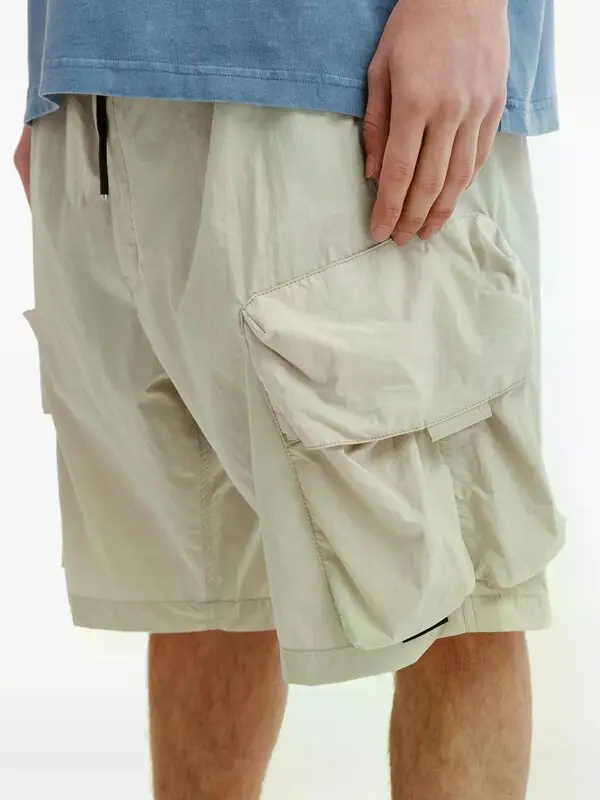 Izzue Cargo Shorts With Elasticated Waistband - Neutrals