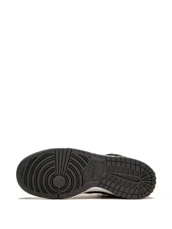 Nike Dunk Low-top Sneakers - Black