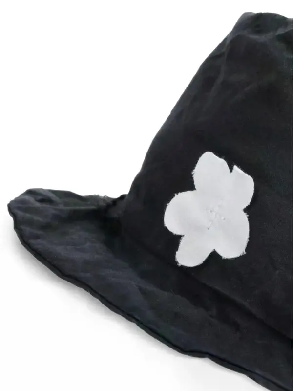 SCHA Floral Appliqué Hat - Black