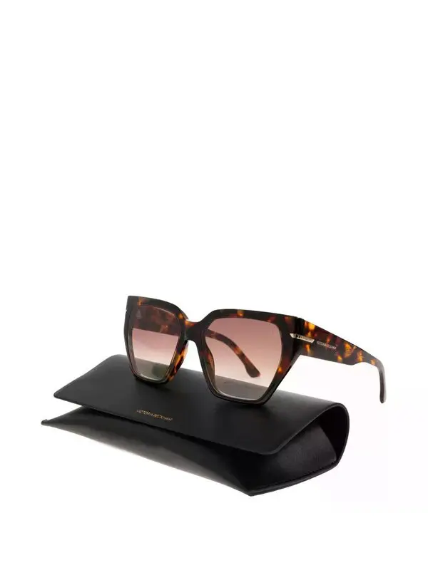 Victoria Beckham Geometric Sunglasses