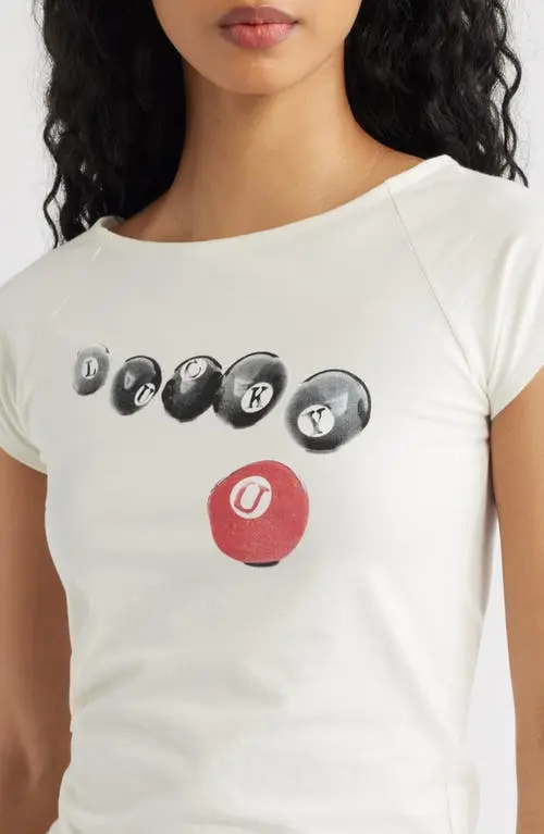 VINYL ICONS Lucky U Graphic Baby Tee - Marshmallow