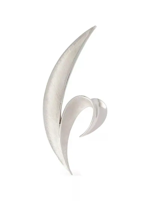 SUSAN CAPLAN 1960s Trifari Leaf Brooch - Silver