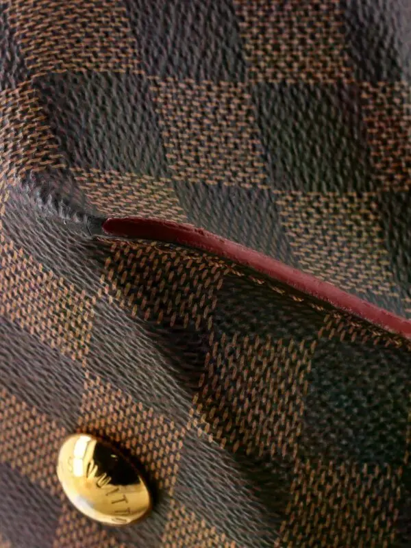 LOUIS VUITTON Caissa Damier Mm Tote Bag