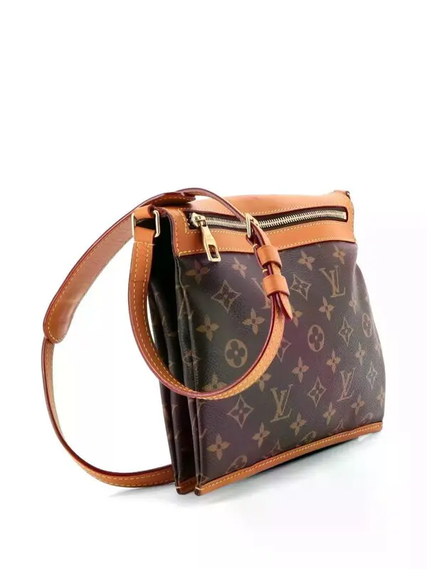 LOUIS VUITTON Saumur Messenger Bag Monogram Canvas Pm - Brown