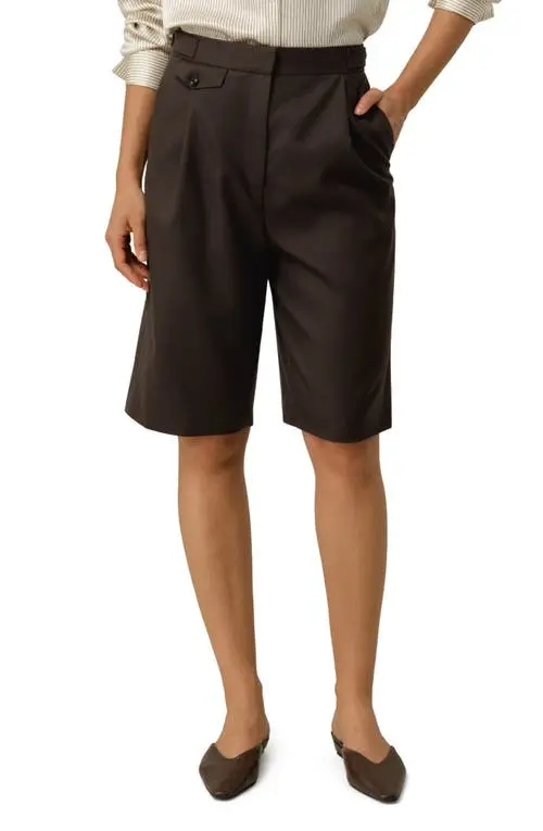 Lilysilk Wool-silk Blend Bermuda Shorts With Pleated Detail - Chestnut