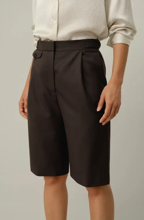 Lilysilk Wool-silk Blend Bermuda Shorts With Pleated Detail - Chestnut