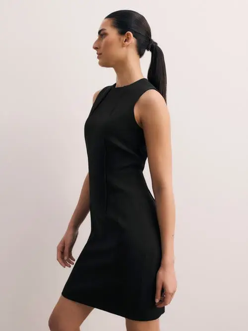 The Fold Sanmero Crepe Shift Dress