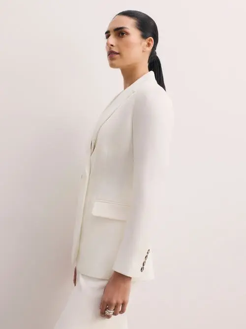 The Fold Knighton Clever Crepe Blazer - Ivory