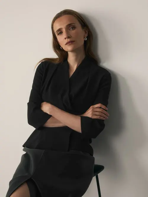 The Fold Clever Crepe Belleville Blouse - Black