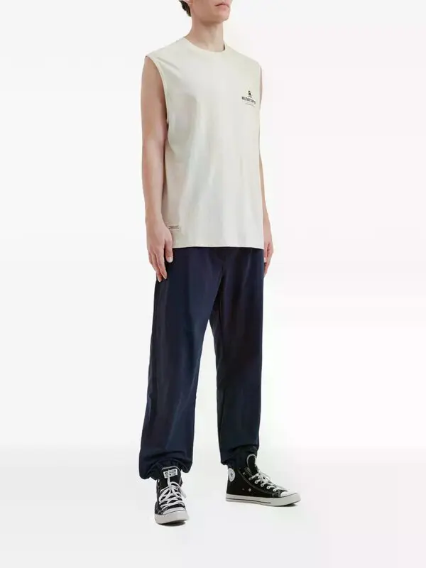 FINGERCROXX Sleeveless Graphic T-shirt