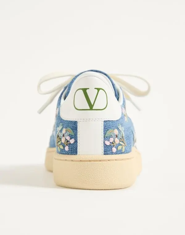 Valentino Garavani Royco Floral Embroidered Trainers - Denim