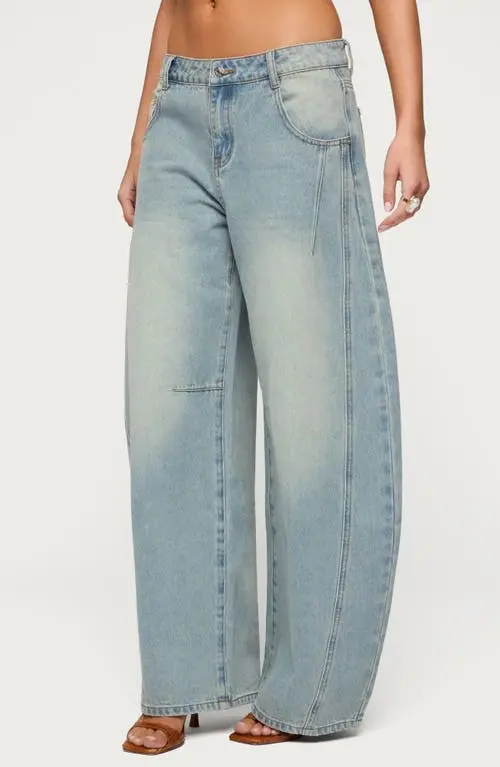 EDIKTED Ilara Low Rise Barrel Jeans