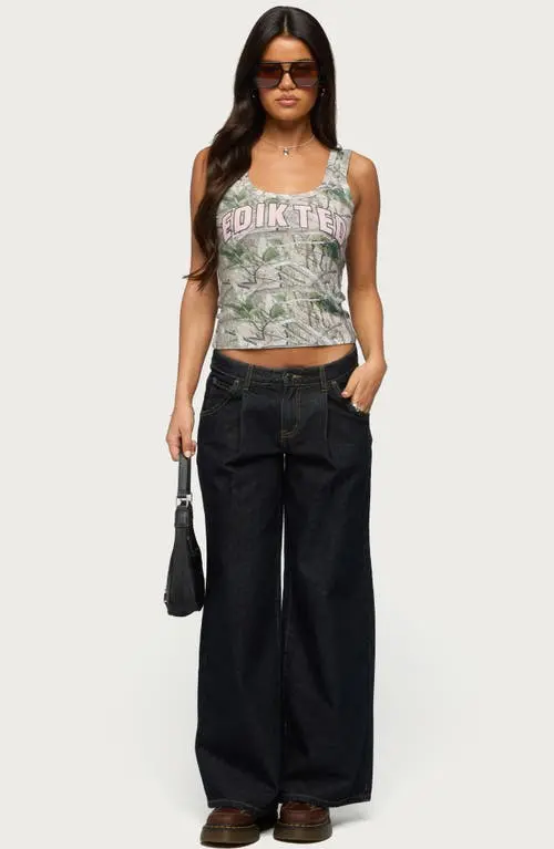 EDIKTED Pleated Low Rise Wide Leg Jeans