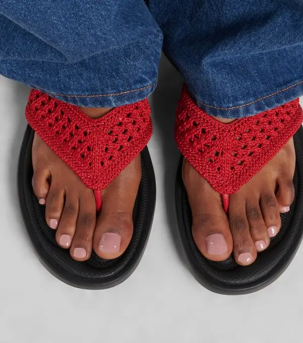 Chloé Crochet Thong Sandals - Red