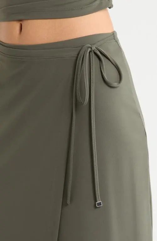 MPG Cloud Fit Wrap Skirt - Kambaba