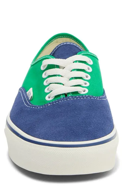 VANS Authentic Low Top Sneakers - Primary Navy