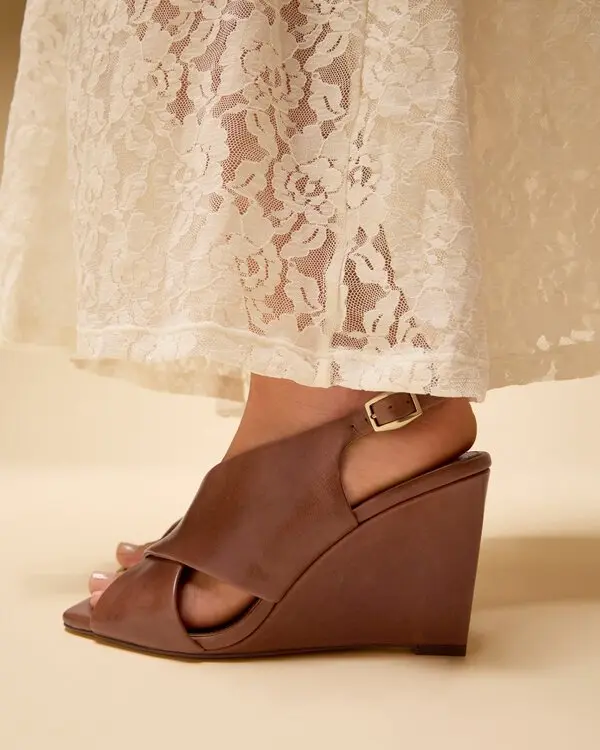 Vince Camuto Ameira Wedge Sandal - Brandy Leather