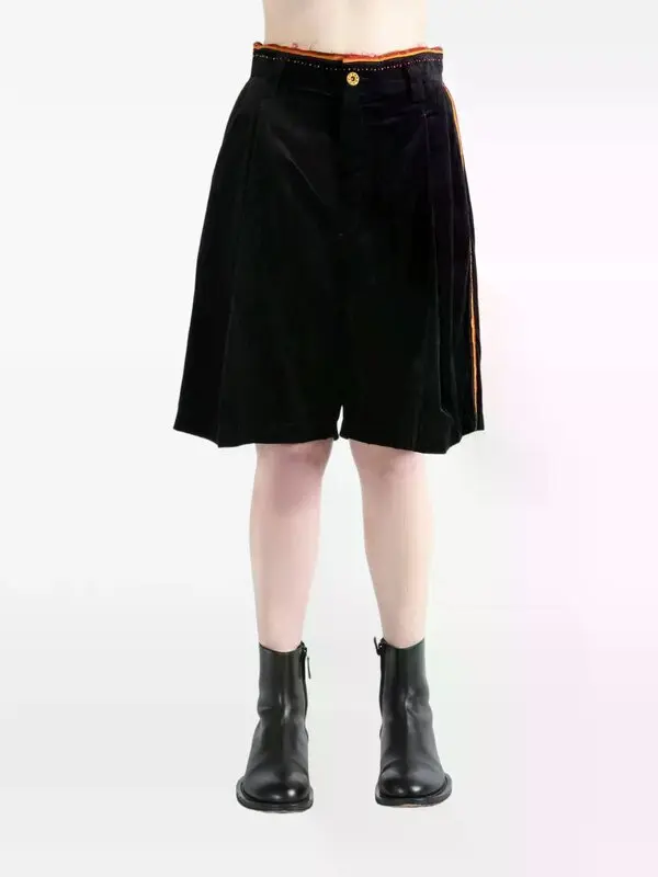 COMMUNS Velour Pleated Shorts