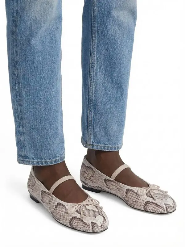 STUART WEITZMAN Prima Bow Ballet Flats - Cream
