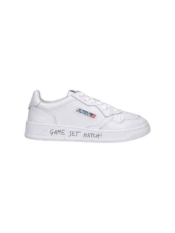 AUTRY Low-top Sneakers "medalist - White