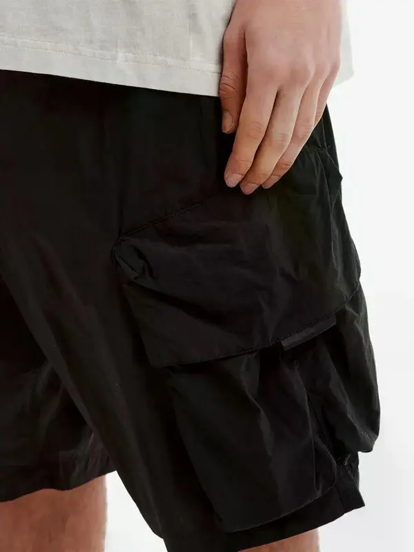 Izzue Cargo-pocket Shorts - Black