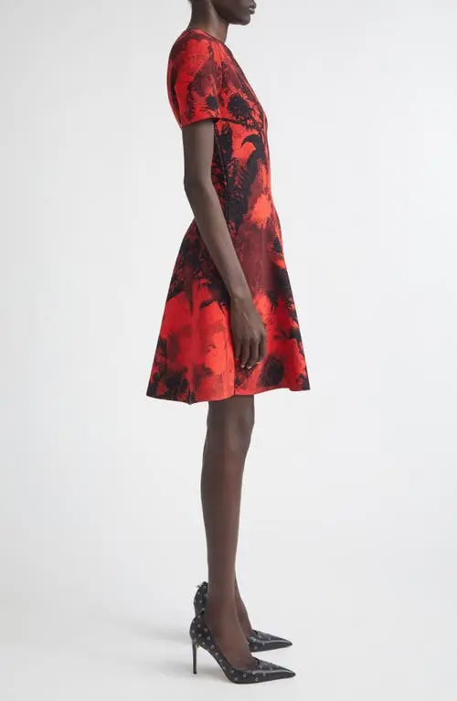 Alexander McQueen Floral Jacquard Mini Sweater-dress - Red/black