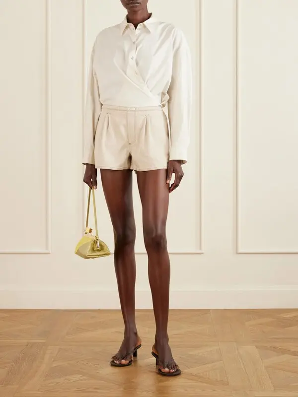 Jacquemus De-nîmes Amelo Pleated Cotton And Hemp-blend Shorts - Neutrals