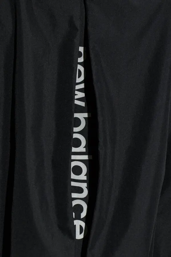 NEW BALANCE Lightweight Logo Jacket