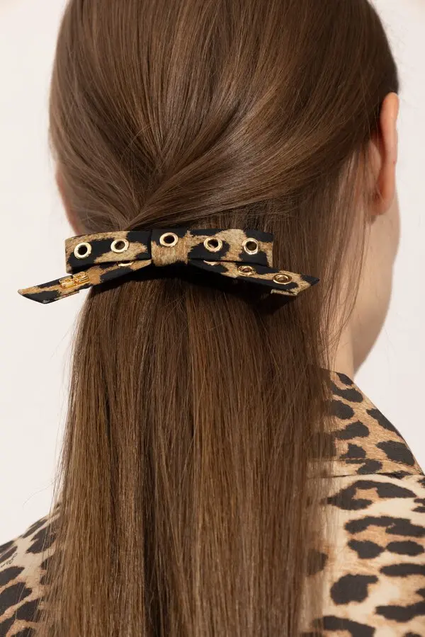 GANNI Animal Motif Hair Clip - Brown