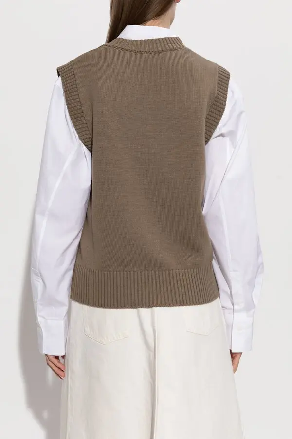 Ami V-neck Vest