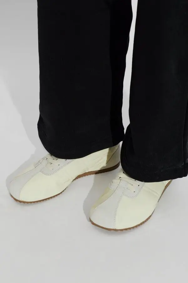 AMI Paris Logo Sneakers - Cream