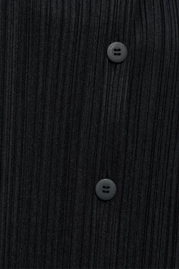 Issey Miyake Pleated Coat - Black