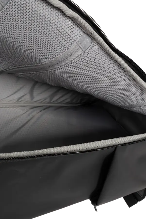 DB JOURNEY Ramverk 26l Backpack - Black