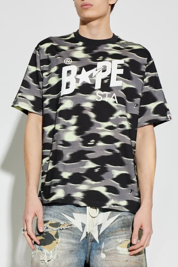 A BATHING APE T-shirt With Logo