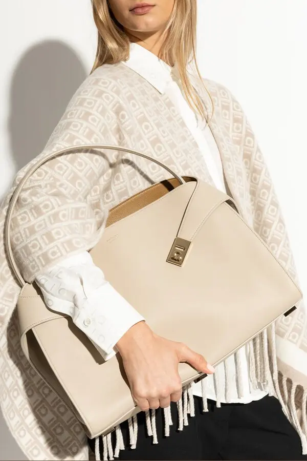 FERRAGAMO Handbag Hug Medium - Grey
