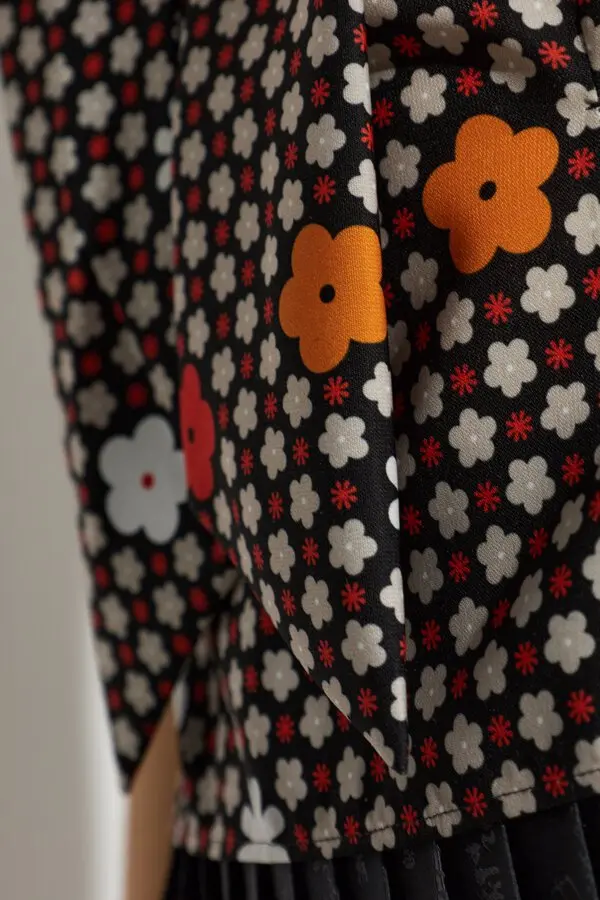 MAISON MARGIELA Top With Decorative Scarf